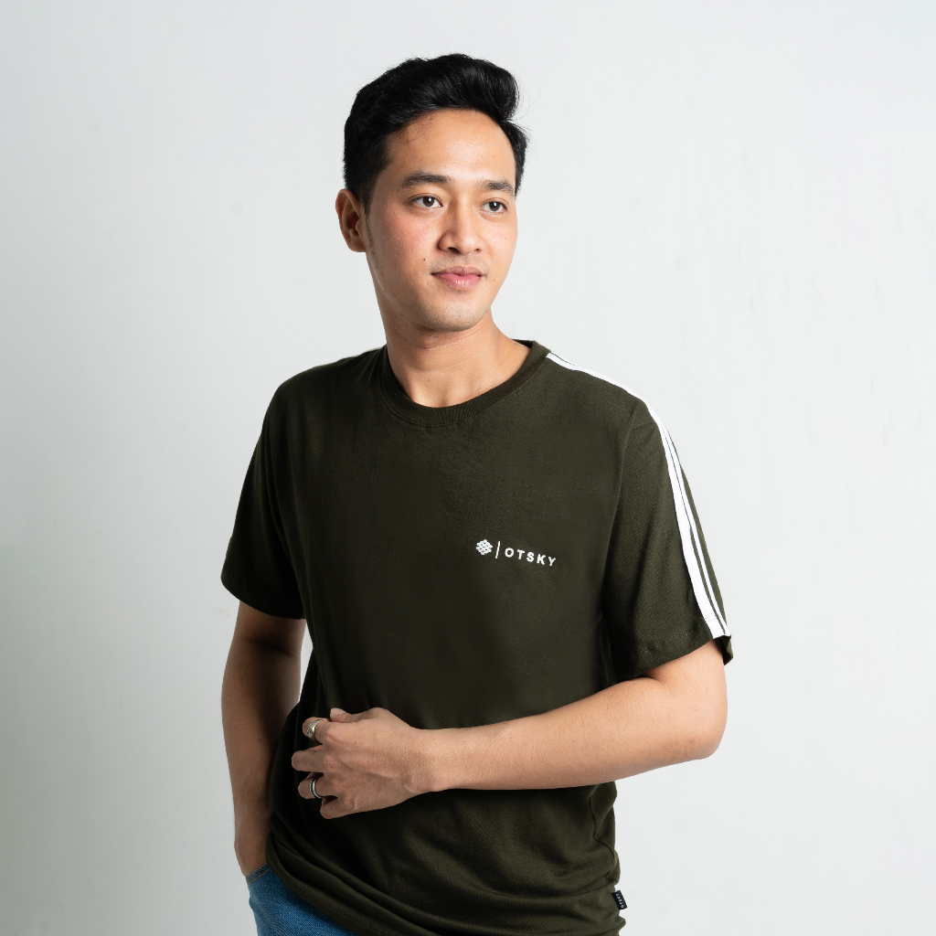 Jual Otsky Kaos Pria Two Strip Cotton Combed 24s (G) | Shopee Indonesia