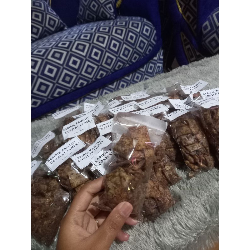 Jual keripik pangsit cokelat lumer kemasan mini | Shopee Indonesia