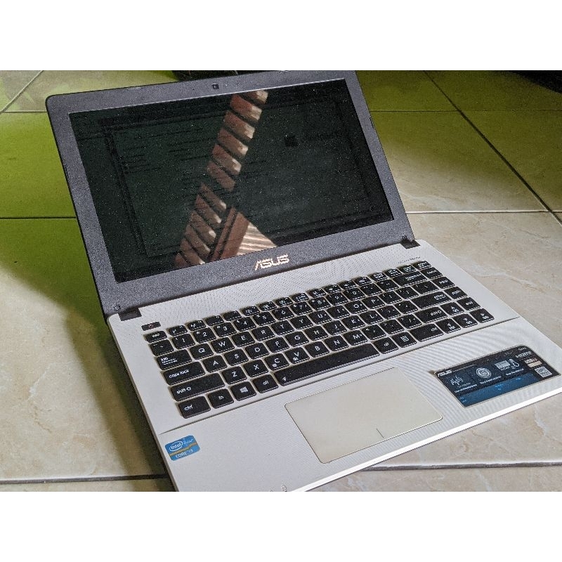 Jual laptop ASUS A450C Minus LCD gelap backlight | Shopee Indonesia