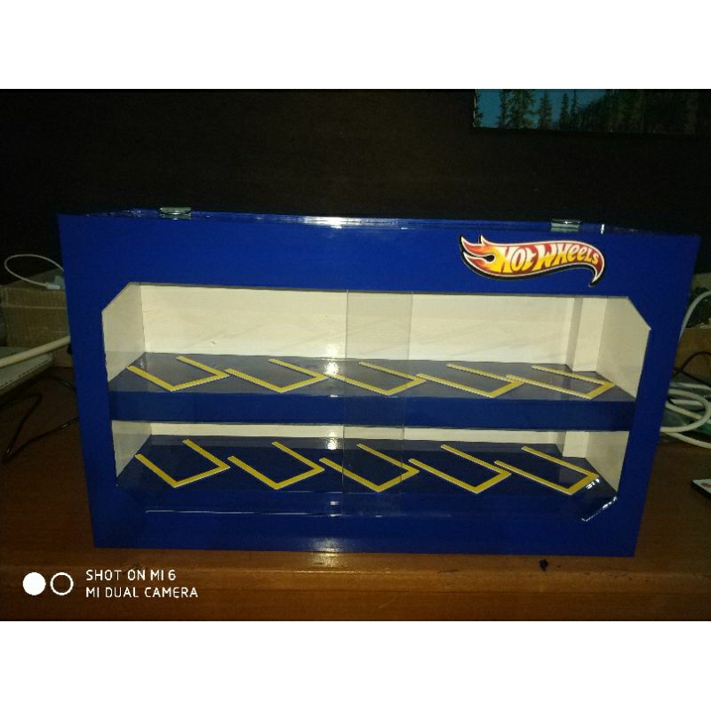 Jual Rak Hotwheels atau diorama display akrilik isi 10 Lampu LED RGB ...
