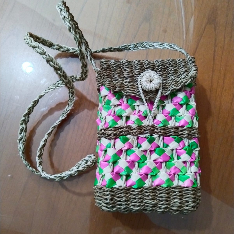 Jual Tas Kerajinan Anyaman Bambu/tas Anyaman Bambu/Tas Anyaman Kekinian ... Jual Tas Kerajinan Anyaman Bambu/tas Anyaman Bambu/Tas Anyaman Kekinian ...