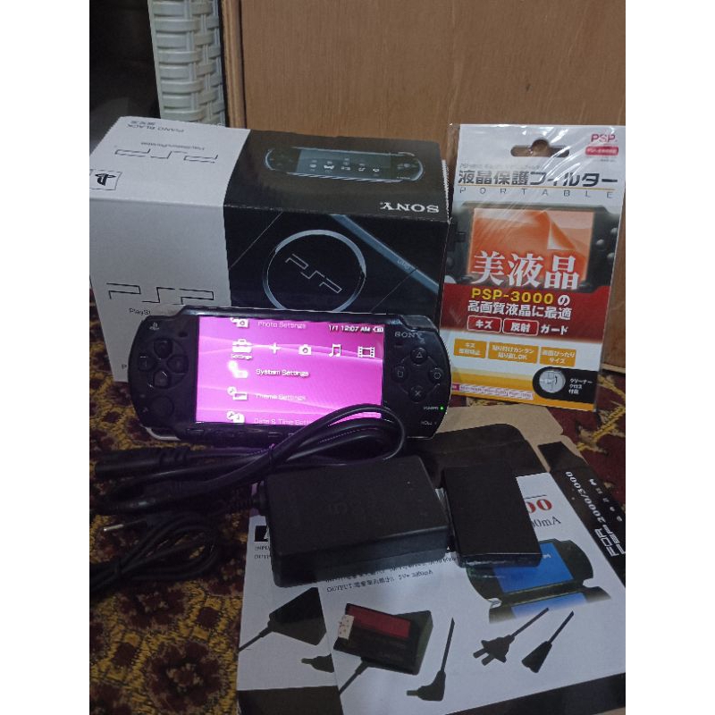 Jual PSP seri 2000 slim Sony original fullset MMC 32gb isi game 60 ...