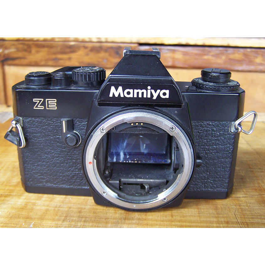 Jual bangkai kamera analog jadul - MAMIYA ZE -code201 | Shopee Indonesia