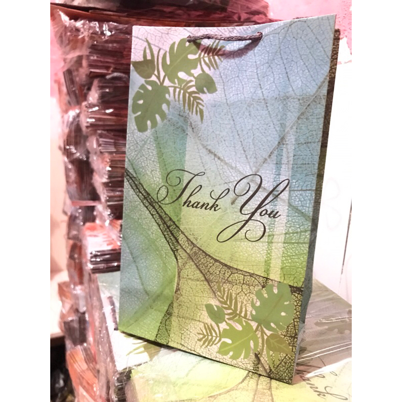 Jual Paperbag unik Ukuran 15x8x25 | Shopee Indonesia
