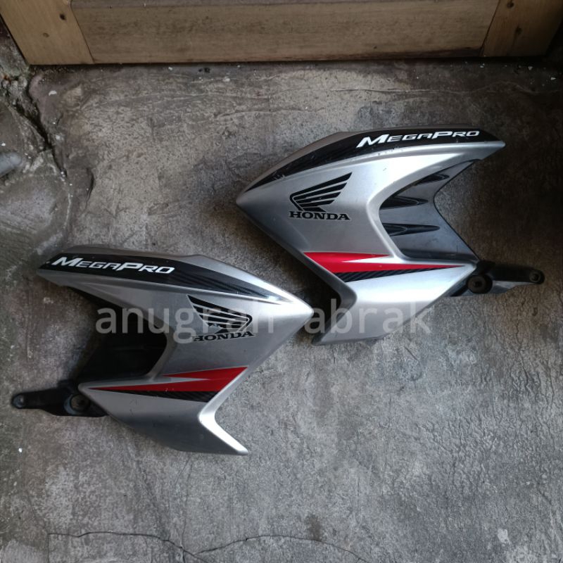 Jual sayap luar tangki tengki honda megapro monoshock new fi injeksi ...