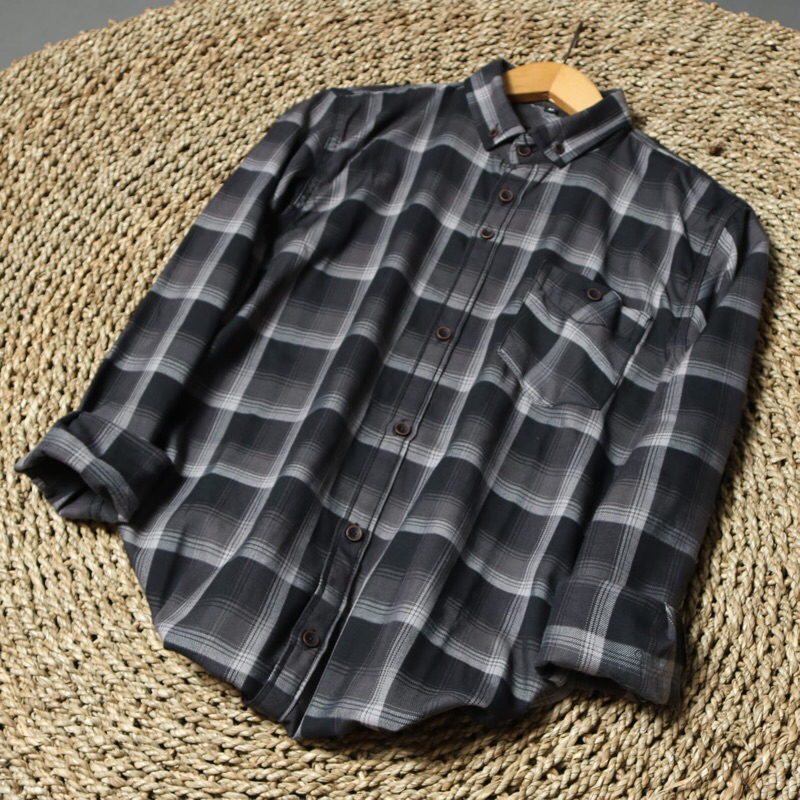 Jual KEMEJA FLANEL PREMIUM LENGAN PANJANG PRIA DAN WANITA BRIIL EIGHTY ...