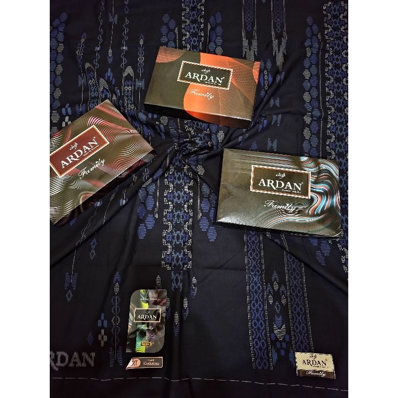 Jual SARUNG ARDAN FAMILY GOLD ORIGINAL | Shopee Indonesia