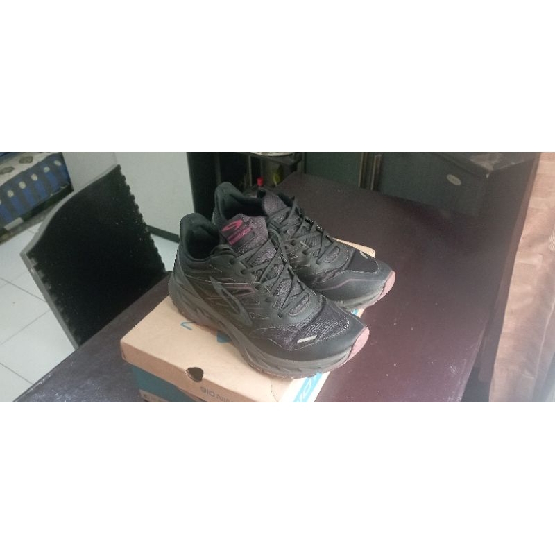 Jual sepatu dari 910 Nineten trail running ( Yuza Evo ) | Shopee Indonesia