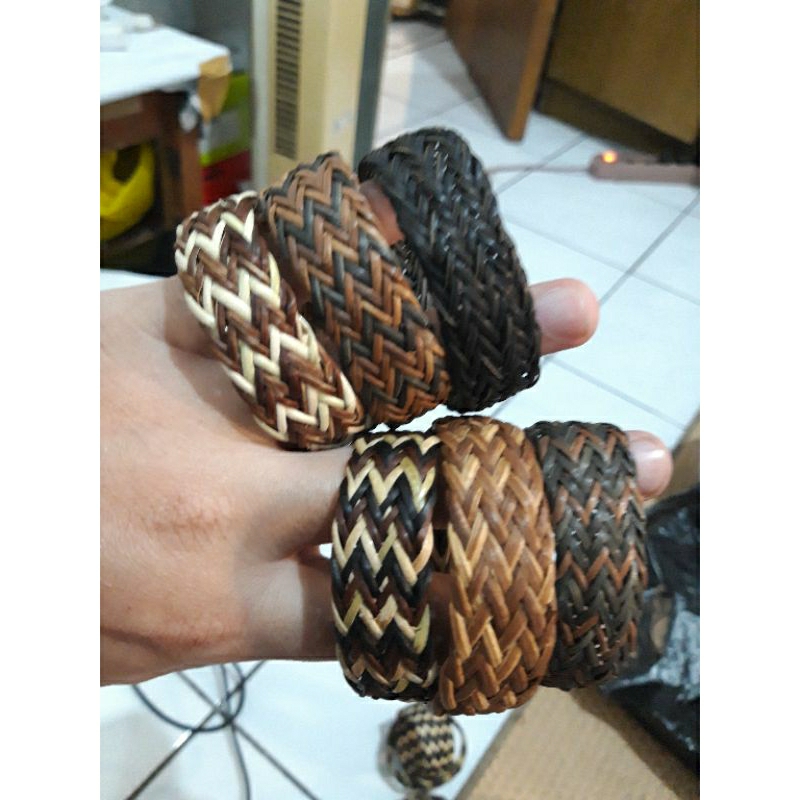 Jual Gelang rotan baduy atau gelang Handam besar - lebar maksimal 2 cm ...