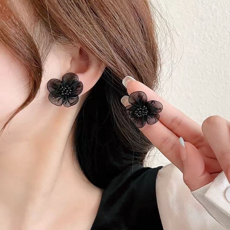 Jual Anting Wanita Model Terbaru Gaya Kekinian Ala Korea Style / Anting ... Jual Anting Wanita Model Terbaru Gaya Kekinian Ala Korea Style / Anting ...