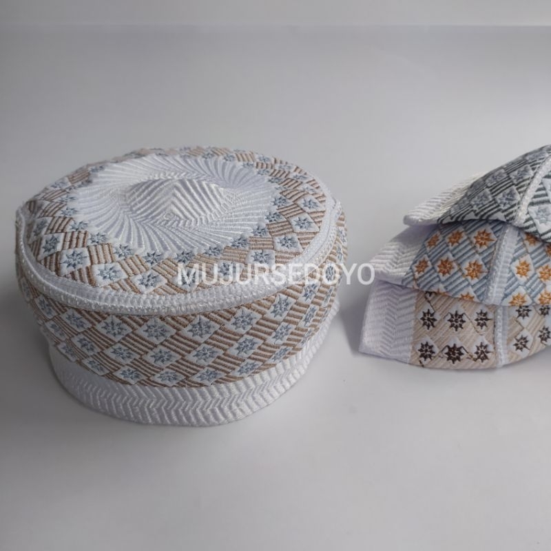 Jual Peci Madinah Bugis Putih Motif Kopiah Bulat | Shopee Indonesia