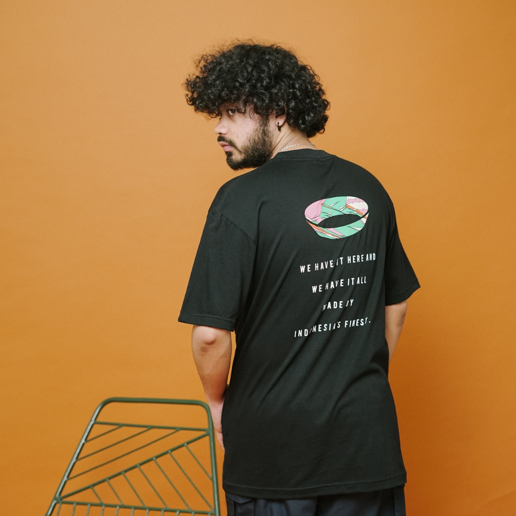 Jual UNKL347 T-Shirt Hitam Bahan Combed Motif Simpel SCCP | Shopee ...