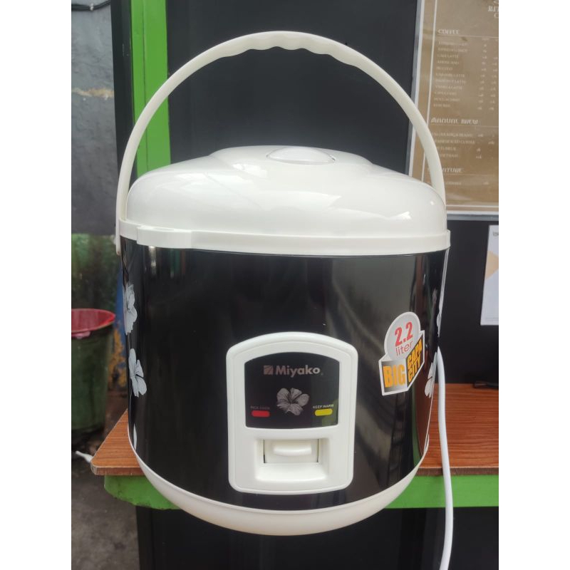 Jual Miyako MCM-838 2,2 Liter Magic Com Magic Warmer Plus Rice Cooker ...