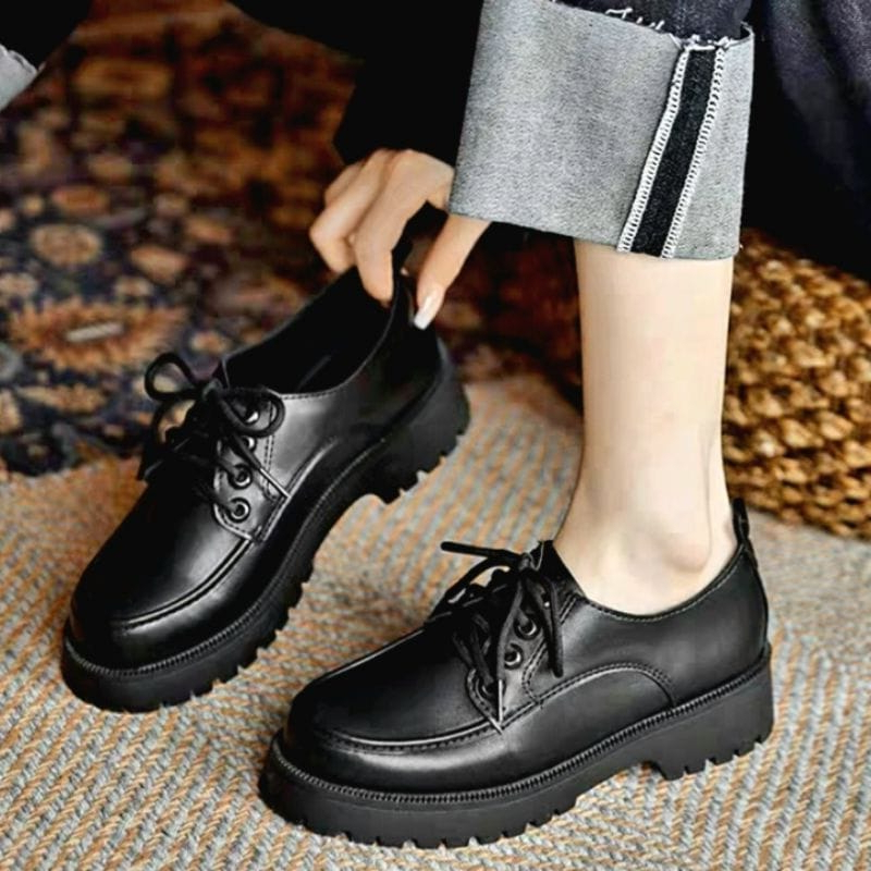 Jual Sepatu Wanita Docmart Low Boots / Sepatu loafers Sekolah Kuliah ...