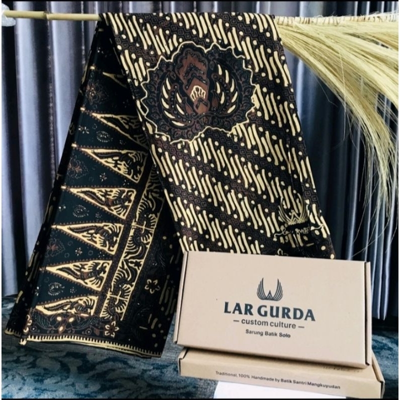 Jual SARUNG BATIK LAR GURDA ORIGINAL ASLI | Shopee Indonesia