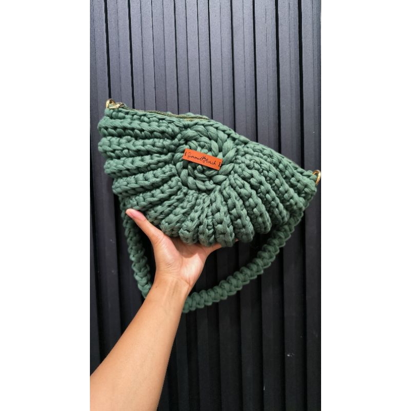 Jual Dara Crochet Bag Tas Rajut Bentuk Kerang Handmade Unik | Shopee ...
