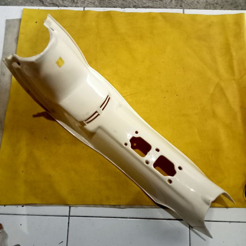 Jual lengahield dek sayap tebeng tengah Honda Astrea star | Shopee ...