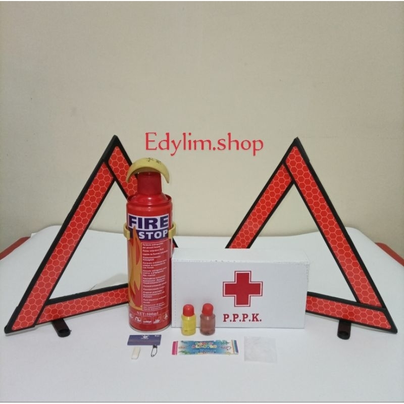 Jual Paket segitiga pengaman mobil/racun api/pemadam api/kotak obat P3K ...