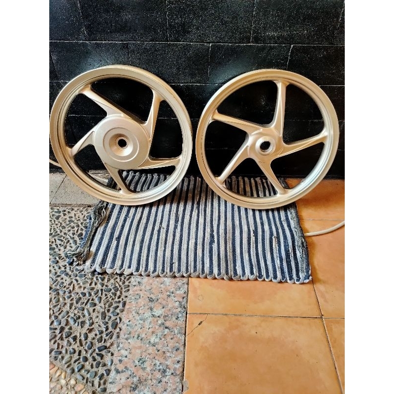 Jual Velg Original Vario 125 Old Pnp All Vario 125cc/150cc | Shopee ...