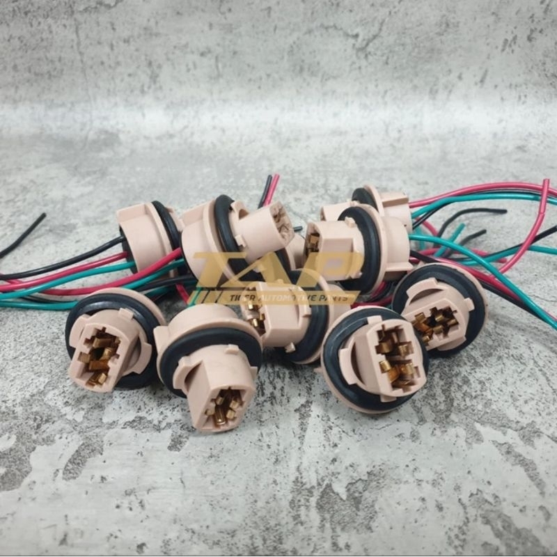 Jual SOCKET BOHLAM LAMPU T20 CUMI KAKI 2 - SOKET LAMPU SEIN - LAMPU ...