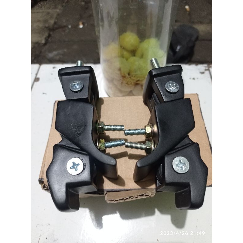 Jual PENAHAN CAP MESIN JIMNY KATANA PINHOOD KATANA JIMNY | Shopee Indonesia