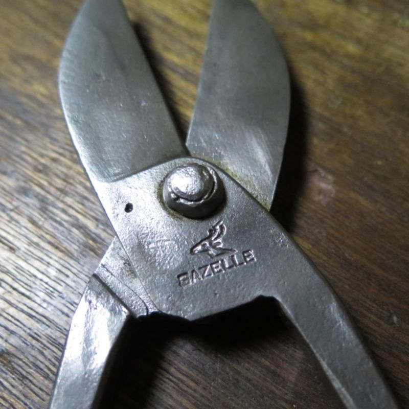 Jual gunting seng plat jadul GAZELLE england asli lawas | Shopee Indonesia