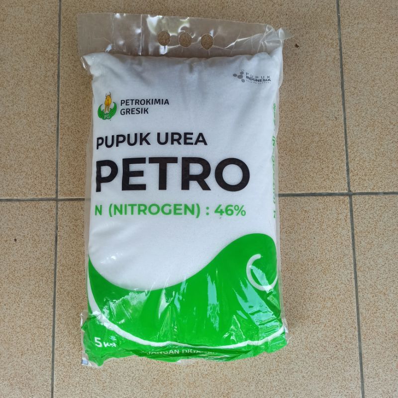 Jual Pupuk Urea Petro non subsidi kemasan 5 kg. | Shopee Indonesia