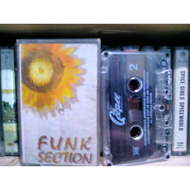 Jual KASET PITA KATON WAYANG ELEMENT BAND J-ROCKS SLANK POTRET DESI ...