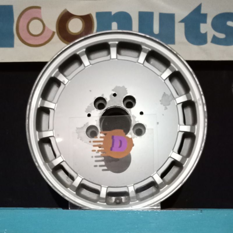 Jual Velg Mercedes Mercy Baby Benz W201 190E 15 Holes R15 6J Langka ...