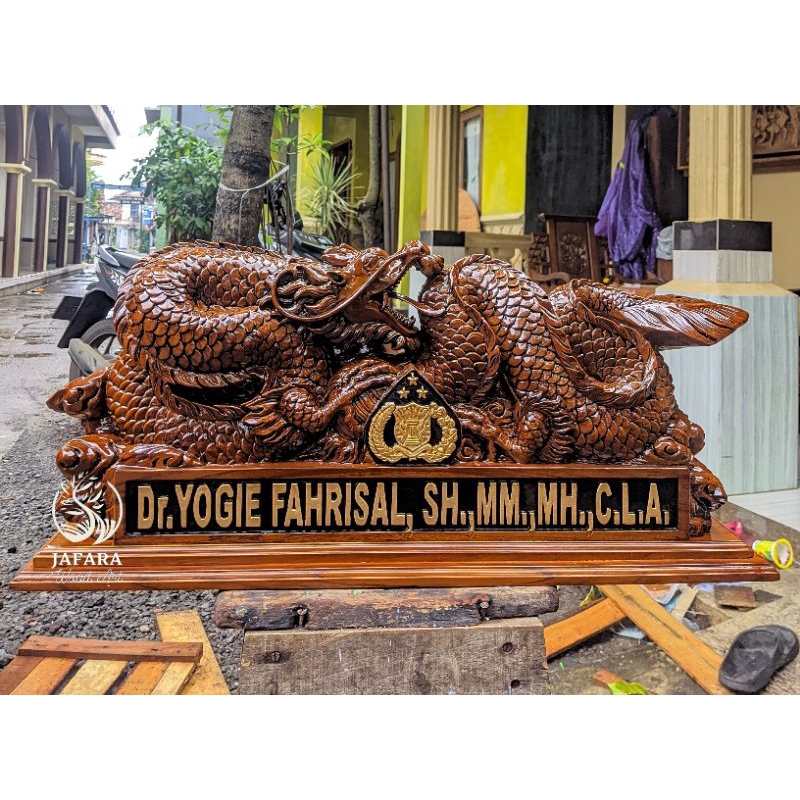 Jual Papan Nama Meja Ukir Kayu Jati-Papan Nama Jabatan Ukir Naga 3D ...