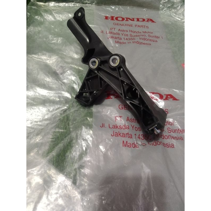 Jual stay comp front dudukan braket tameng depan Beat duluxe /Beat ...