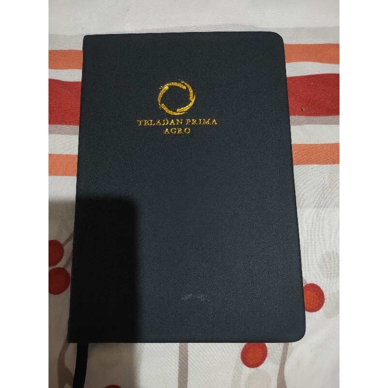 Jual BUKU TULIS / CATATAN HARD COVER UKURAN A5 | Shopee Indonesia