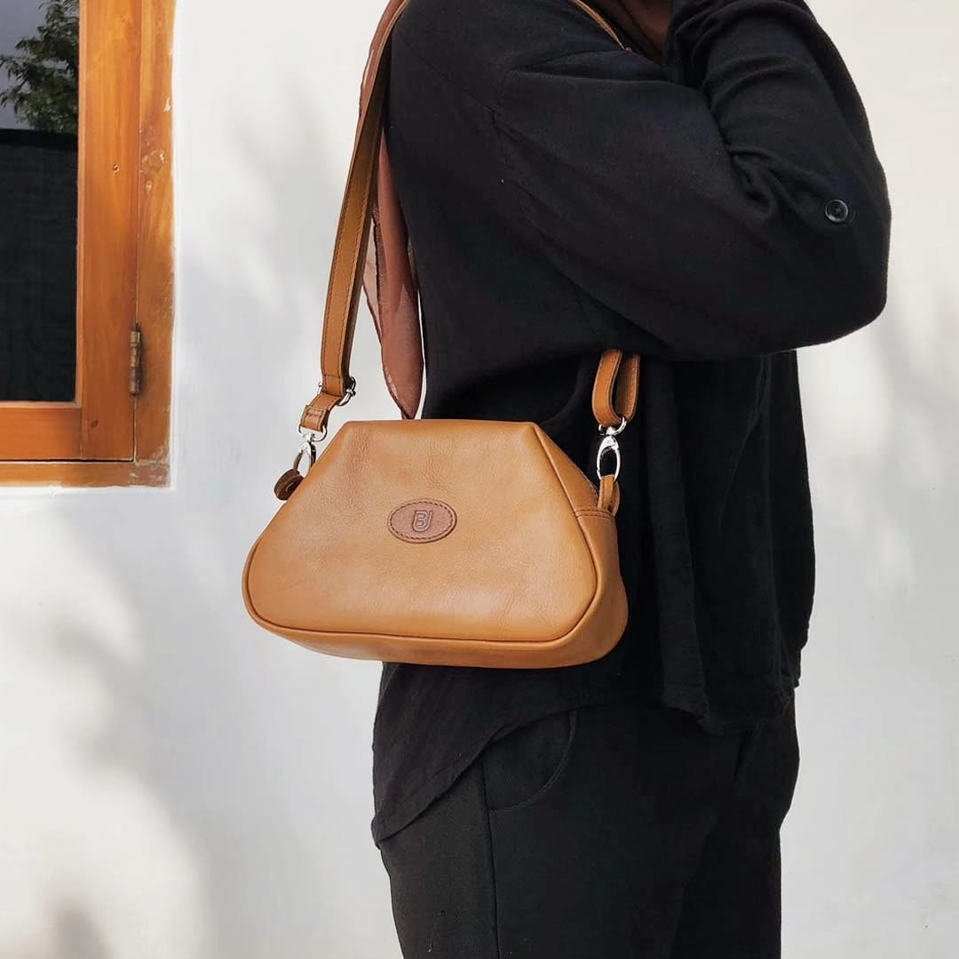 Jual Tas Selempang Wanita Kulit Asli Premium | BU by BUCINI MARIA ...