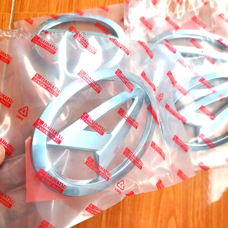 Jual LOGO DAIHATSU ORIGINAL GRANDMAX | Shopee Indonesia
