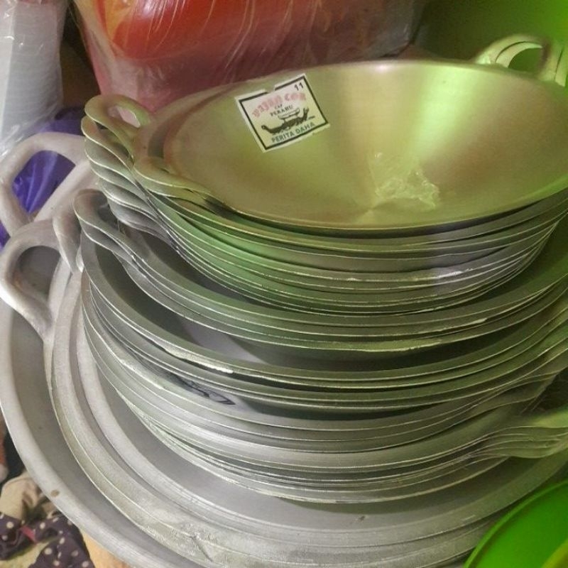 Jual Wajan Cor Cap Perahu&Buaya/Rinjing besi/Kuali/Penggorengan ...