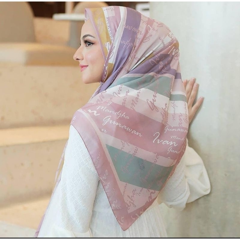 Jual Hijab voal ivan gunawan manja mandja | Shopee Indonesia