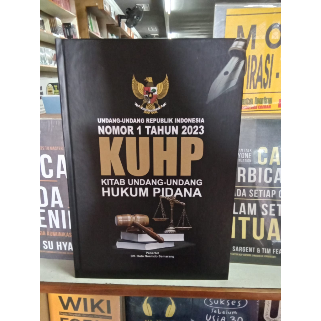 Jual Buku Hukum Ilmu Perundang - Undangan : KUHP Hukum Pidana dan Hukum Acara Pidana UU RI No 1 ...