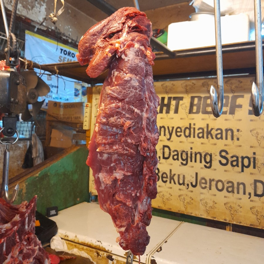 Jual Daging Has dalam Sapi Segar Lokal / Beef Tenderloin Steak Fresh ...