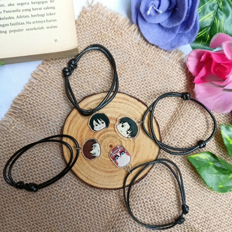 Jual ATTACK ON TITAN (AOT) Gelang/Bracelet Anime Fanmerch by Candies ...