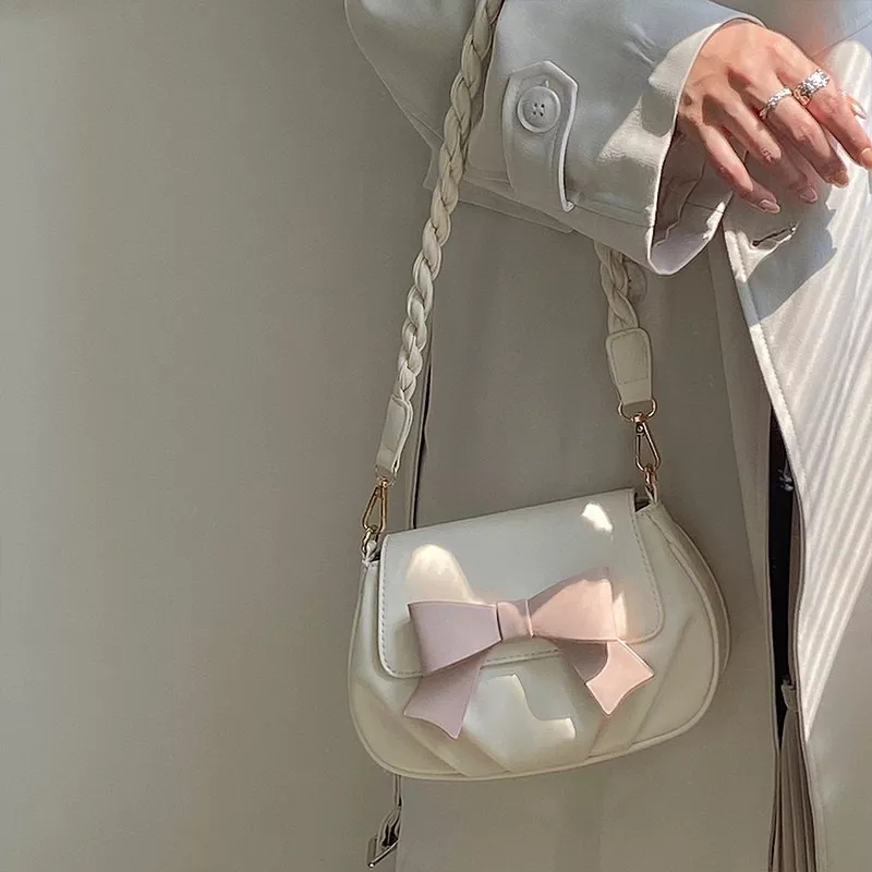 Jual TAS SELEMPANG WANITA PITA - TAS WANITA KEKINIAN - SLING BAG WANITA ...