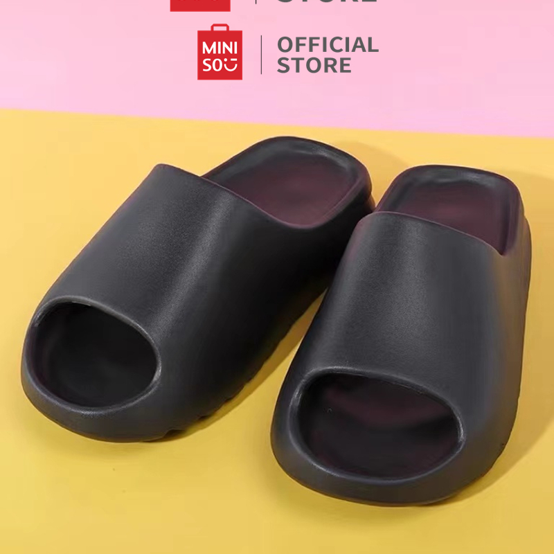 Jual MINISO Sandal Wanita dan Pria EVA Flat Sandals Sandal Tebal Empuk ...