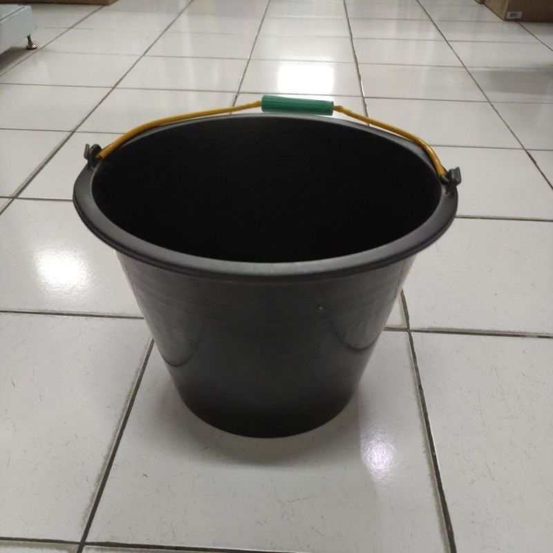 Jual Ember Cor 18 Liter - Ember Cor GM Anti Pecah 18 Liter | Shopee ...