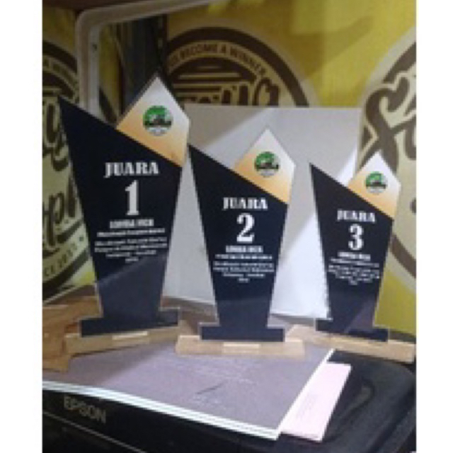 Jual PLAKAT AKRILIK SET JUARA 1,2,3 | Shopee Indonesia
