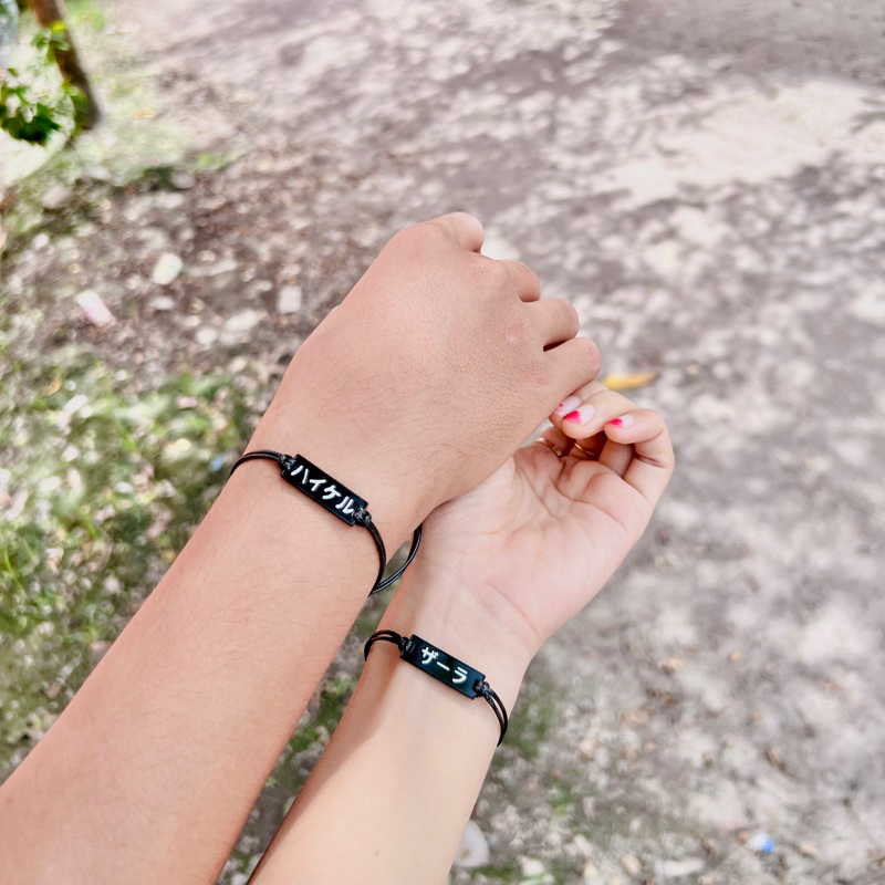 Jual gelang custom ukir nama huruf jepang korea indonesia mine yours ...