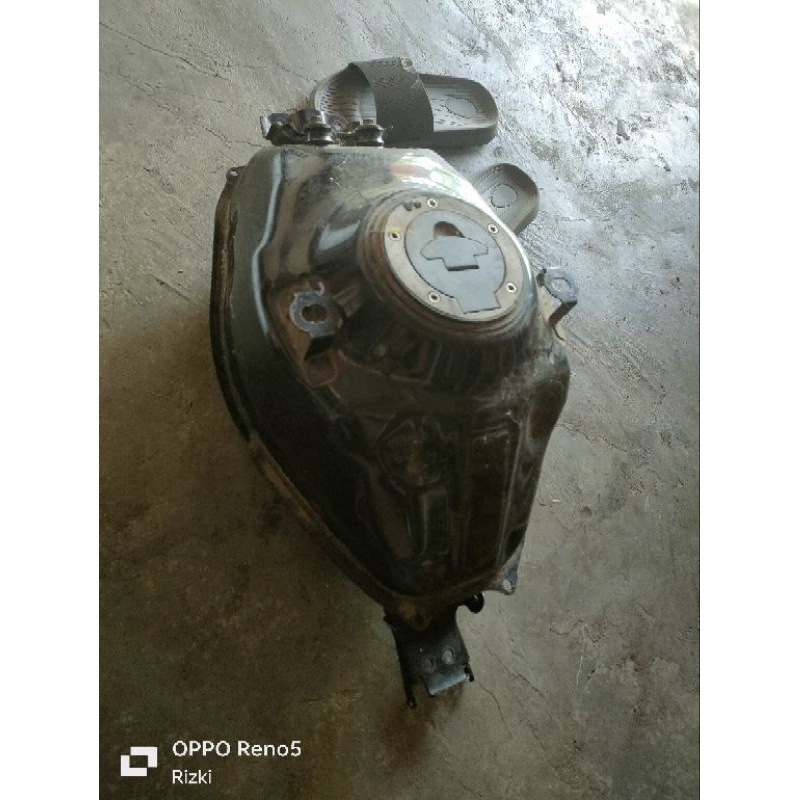 Jual tangki tempat bensin Yamaha R25 original | Shopee Indonesia