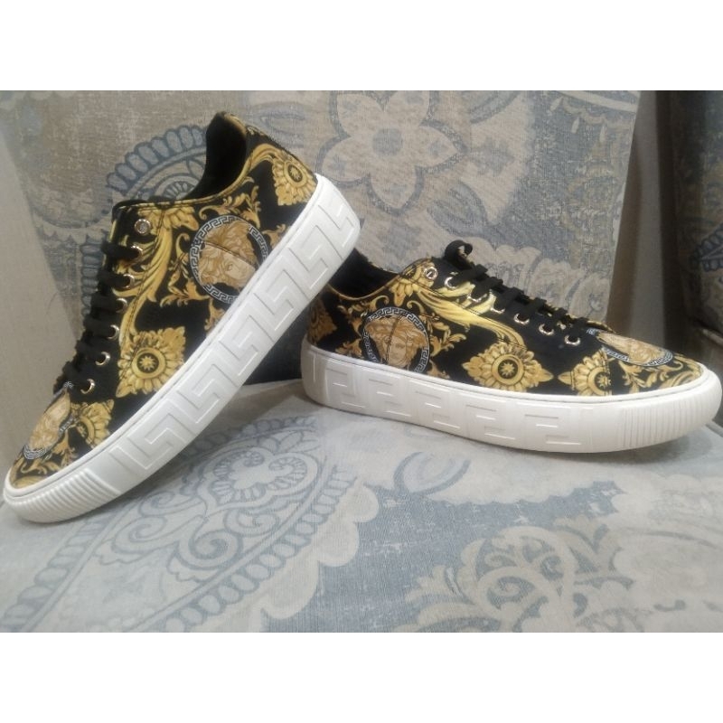 Jual Sepatu Versace uk 41 nyaman pakai di 41 42 | Shopee Indonesia