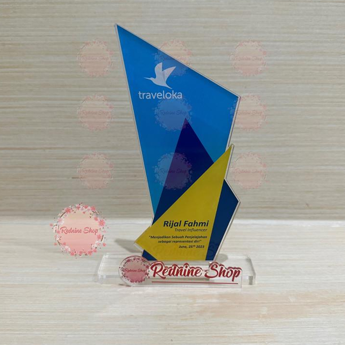 Jual Plakat akrilik/Plakat Piala Custom/Piala Akrilik/Piala Lomba/Piala ...