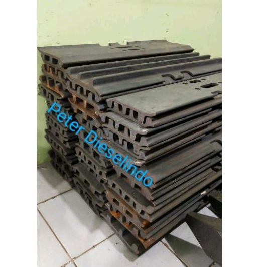 Jual TRACK SHOE / PAPAN SHOE 320D / 320 IMPORT PANJANG 80CM TEBAL 10MM ...