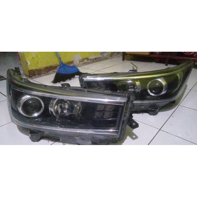 Jual HEADLAMP INNOVA REBORN VENTURER PNP TYPE G/Q. | Shopee Indonesia