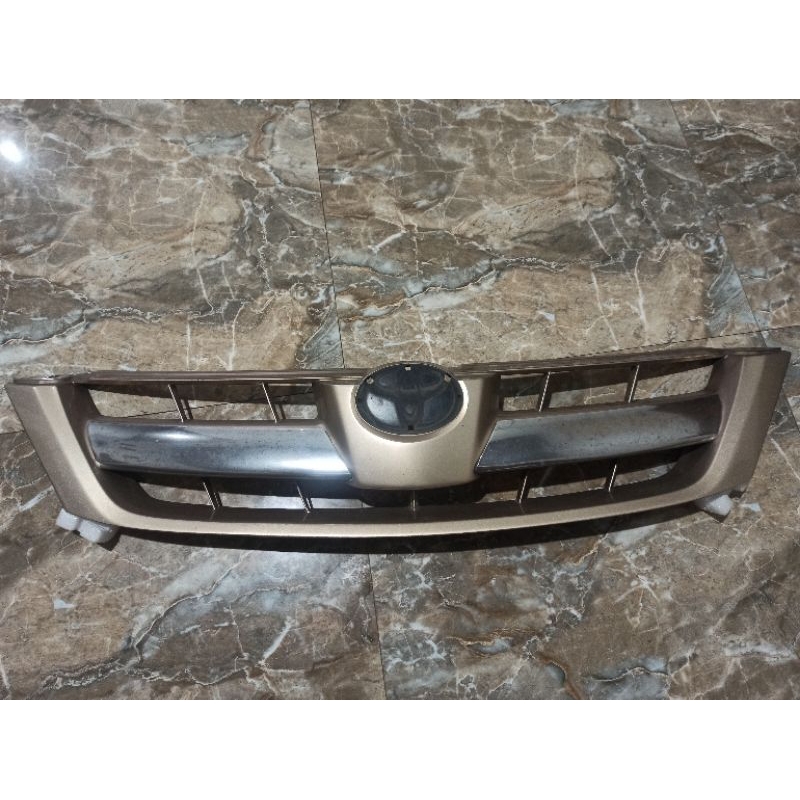 Jual grill toyota kijang innova 2004 2005 2006 2007 2008 grill original ...
